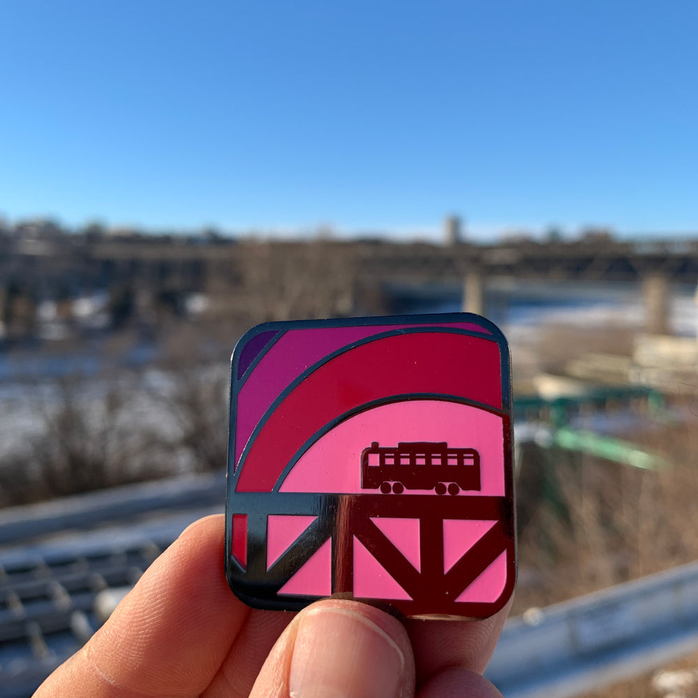High Level Bridge Pin – Snow Alligator